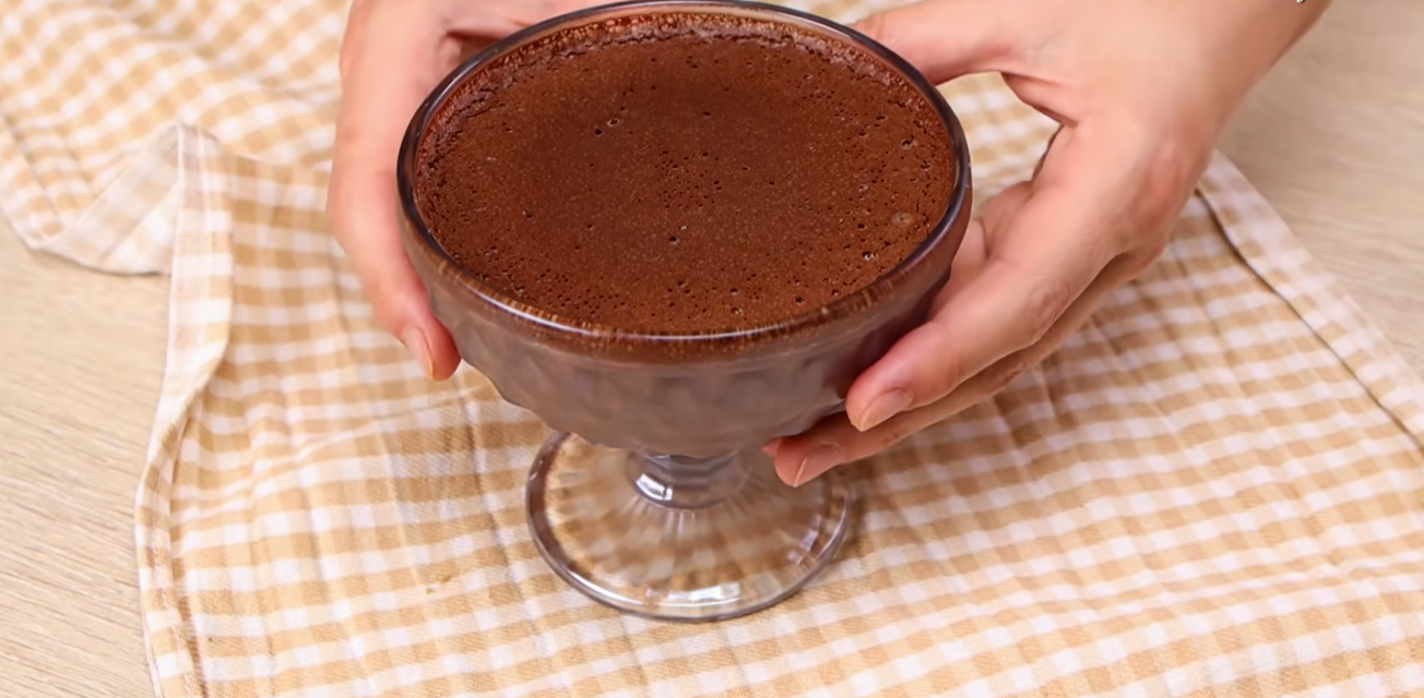 Как приготовить низкокалорийный десерт из ряжанки и какао