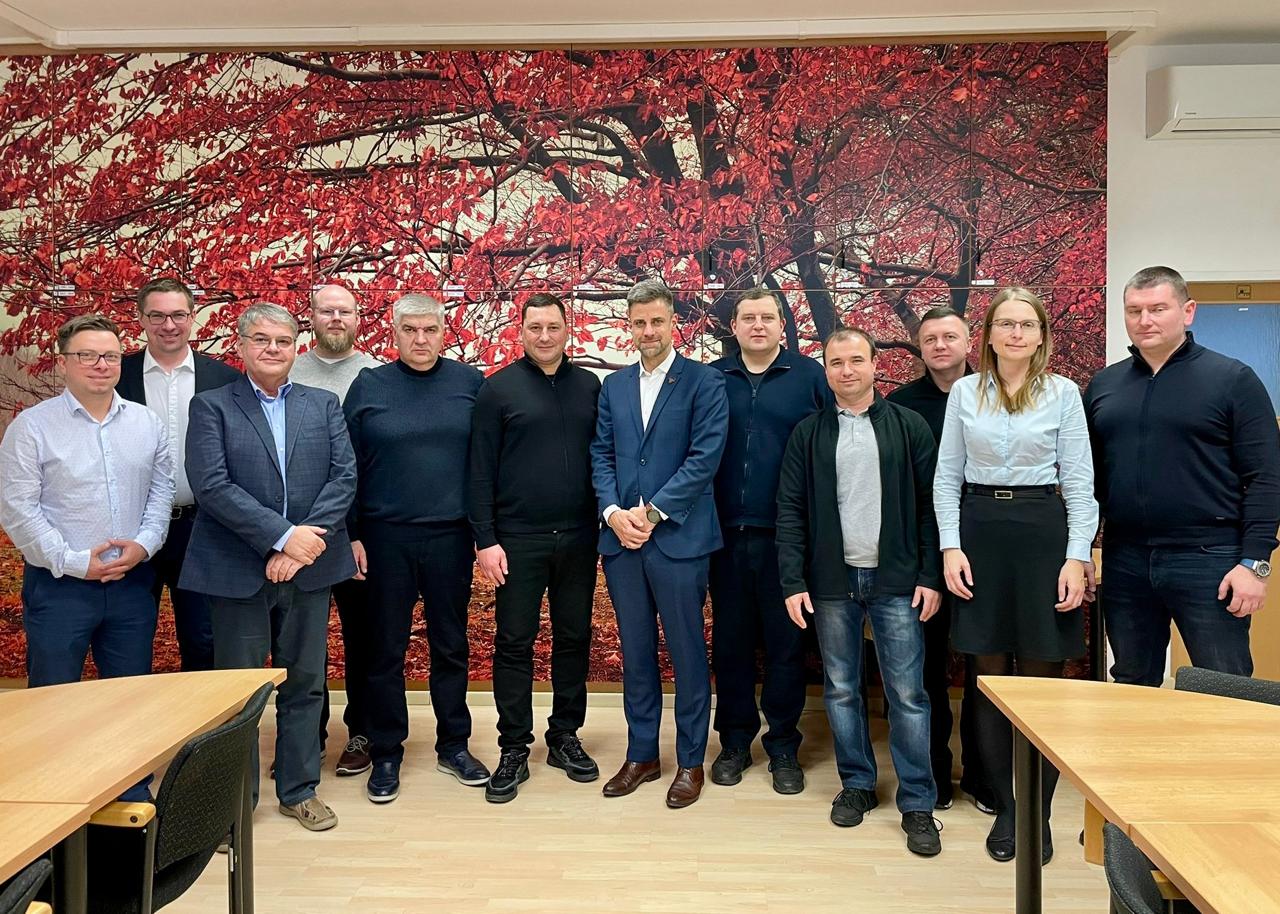 Чеські екоінспектори обіцяли допомогу українським колегам: під час ...
